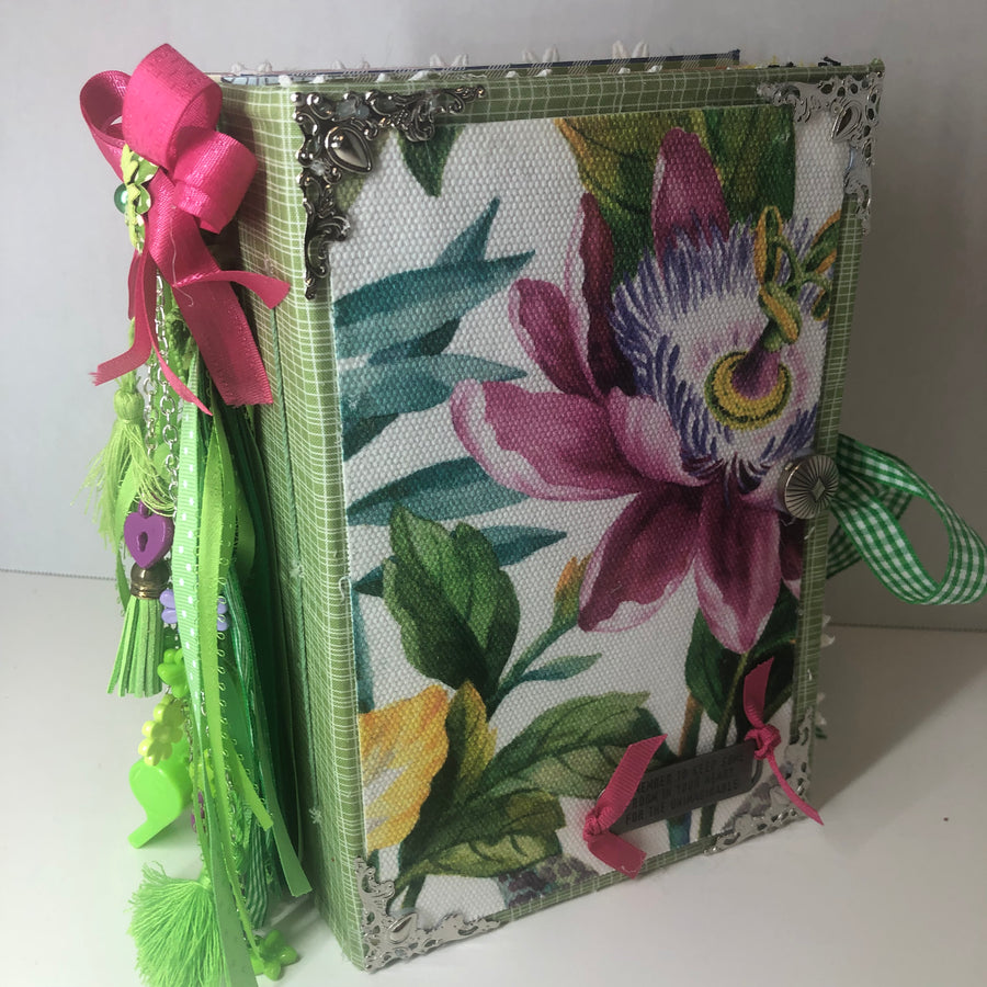 Albums and Journals – Amazing Grace Papercrafts